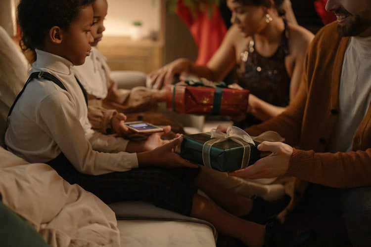 Holiday Gift Ideas for Loved Ones with Disabilities: Thoughtful and ...